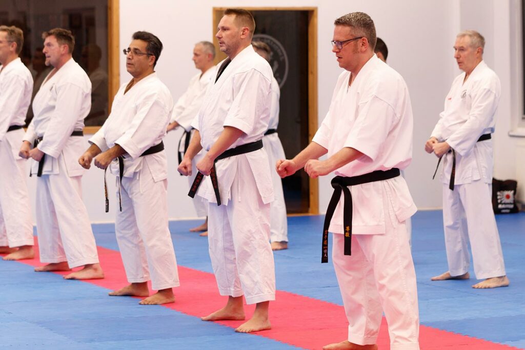 Karate für Erwachsene – in Bad Salzuflen » Karate Dojo Bad Salzuflen ...